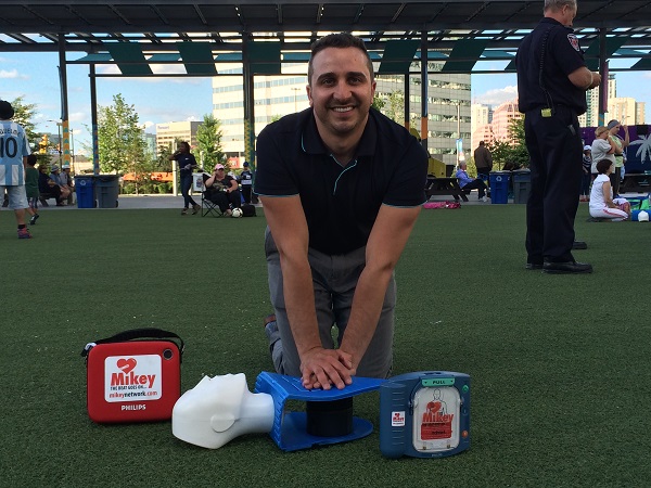 Mikey Network on Hand for Life-Saving CPR Training with Peel Paramedics ...